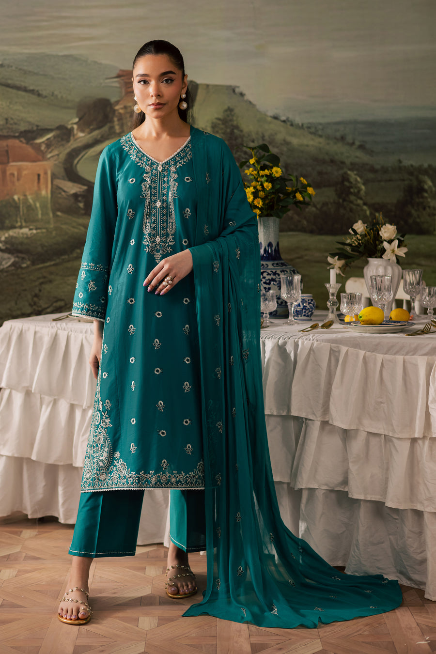 BESPOKE – BATIK - AE