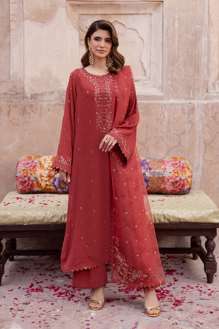 BATIKstudio – BATIK - AE